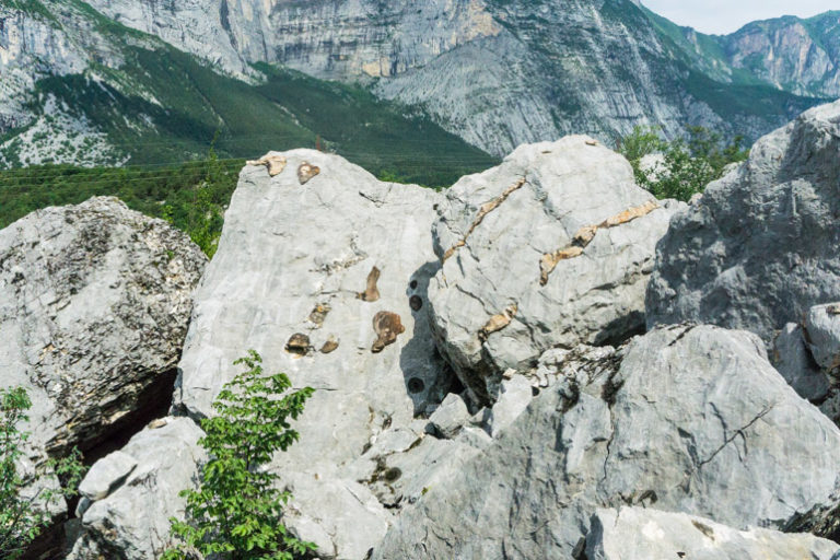 Durch die Steinwüste der Marocche di Dro | auf-den-berg.de