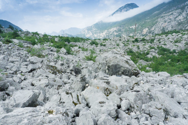 Durch die Steinwüste der Marocche di Dro | auf-den-berg.de