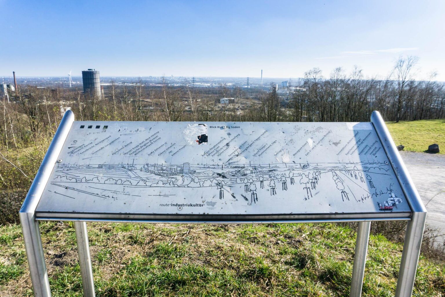 Tetraeder Bottrop | auf-den-berg.de