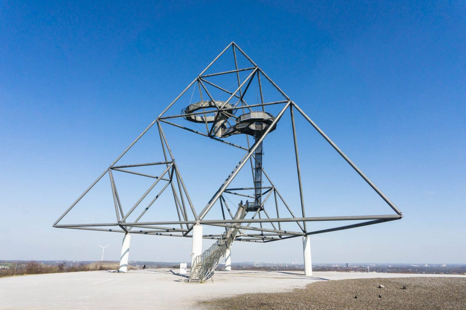 Tetraeder Bottrop | auf-den-berg.de