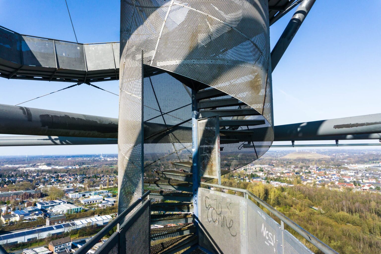 Tetraeder Bottrop | auf-den-berg.de