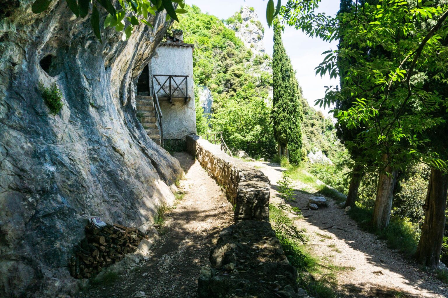 Wanderung zur Pestkapelle Eremo di San Valentino | auf-den-berg.de